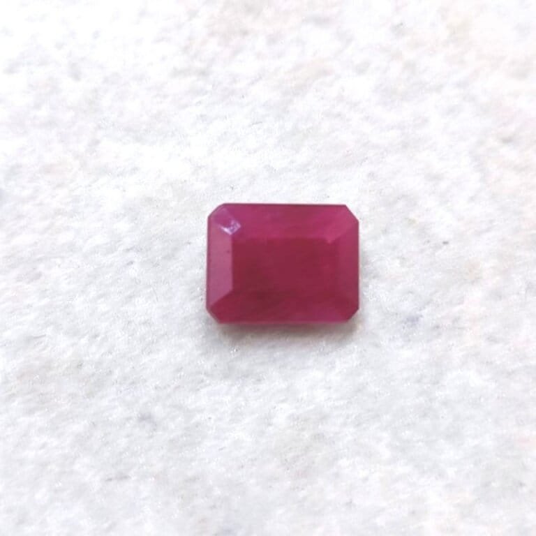 Loose ruby stone - Shraddha Shree Gems