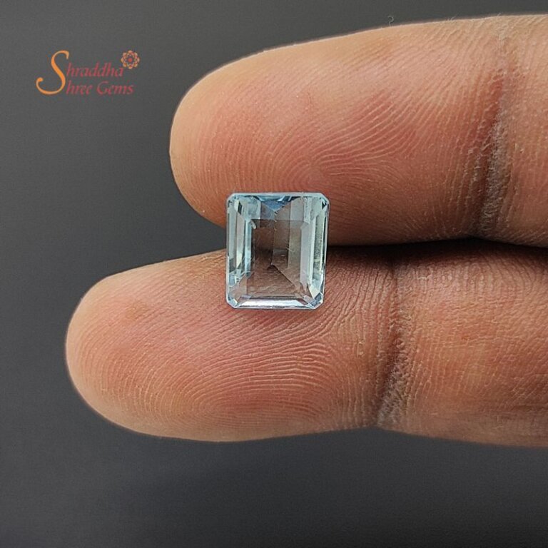 Loose Aquamarine gemstone - Shraddha Shree Gems